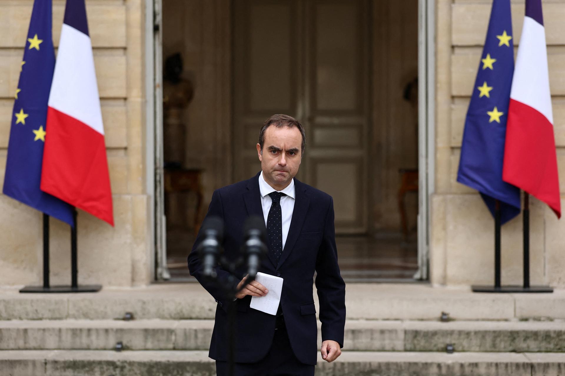 Puro caos: el primer ministro de Francia, Lecornu, presenta su dimisión ...