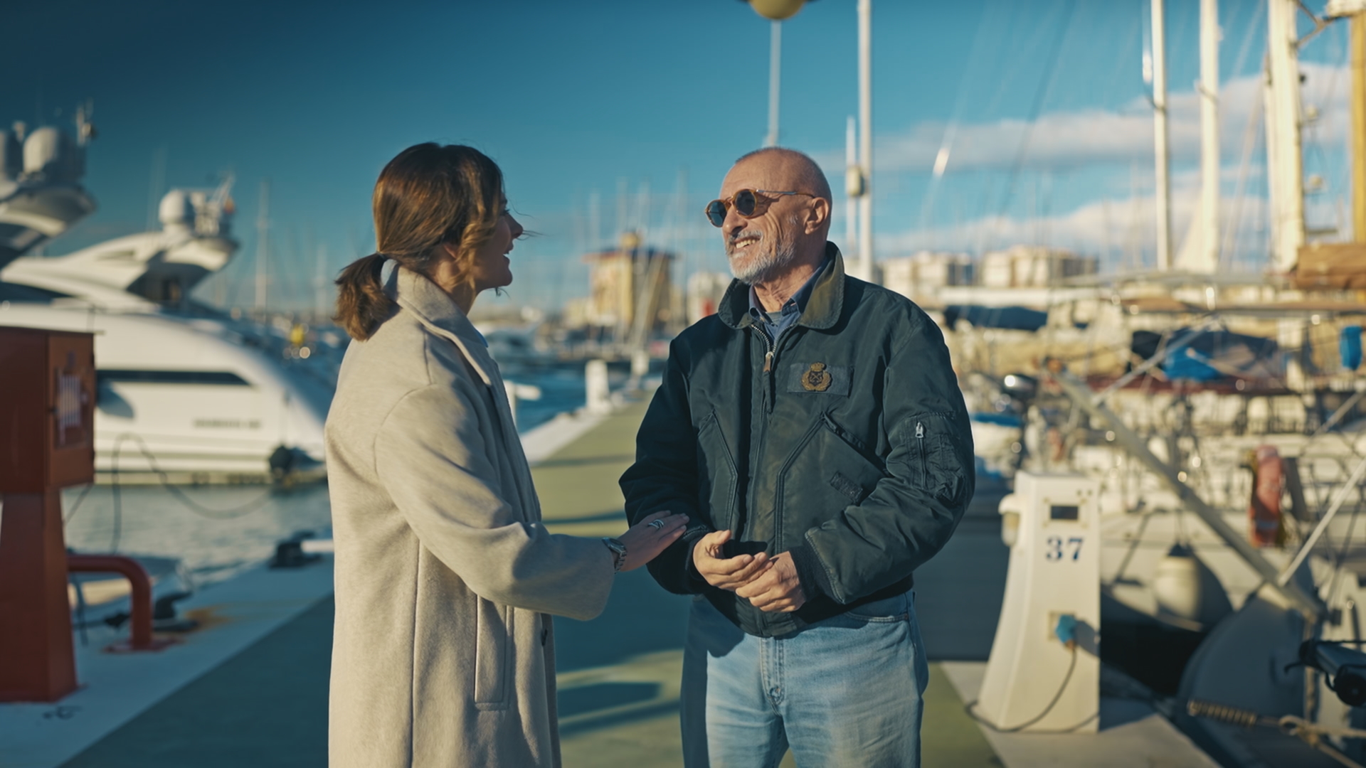 Lara Siscar sienta a Arturo Pérez Reverte, Silvia Intxaurrondo y Paloma ...