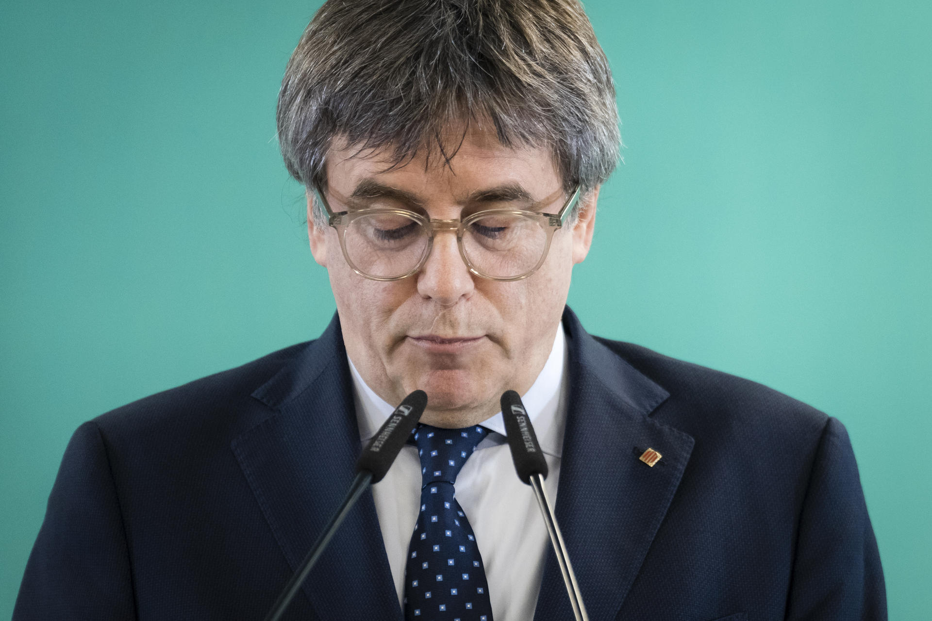 Junts reta a Feijóo a reunirse con Puigdemont para hablar de la moción ...