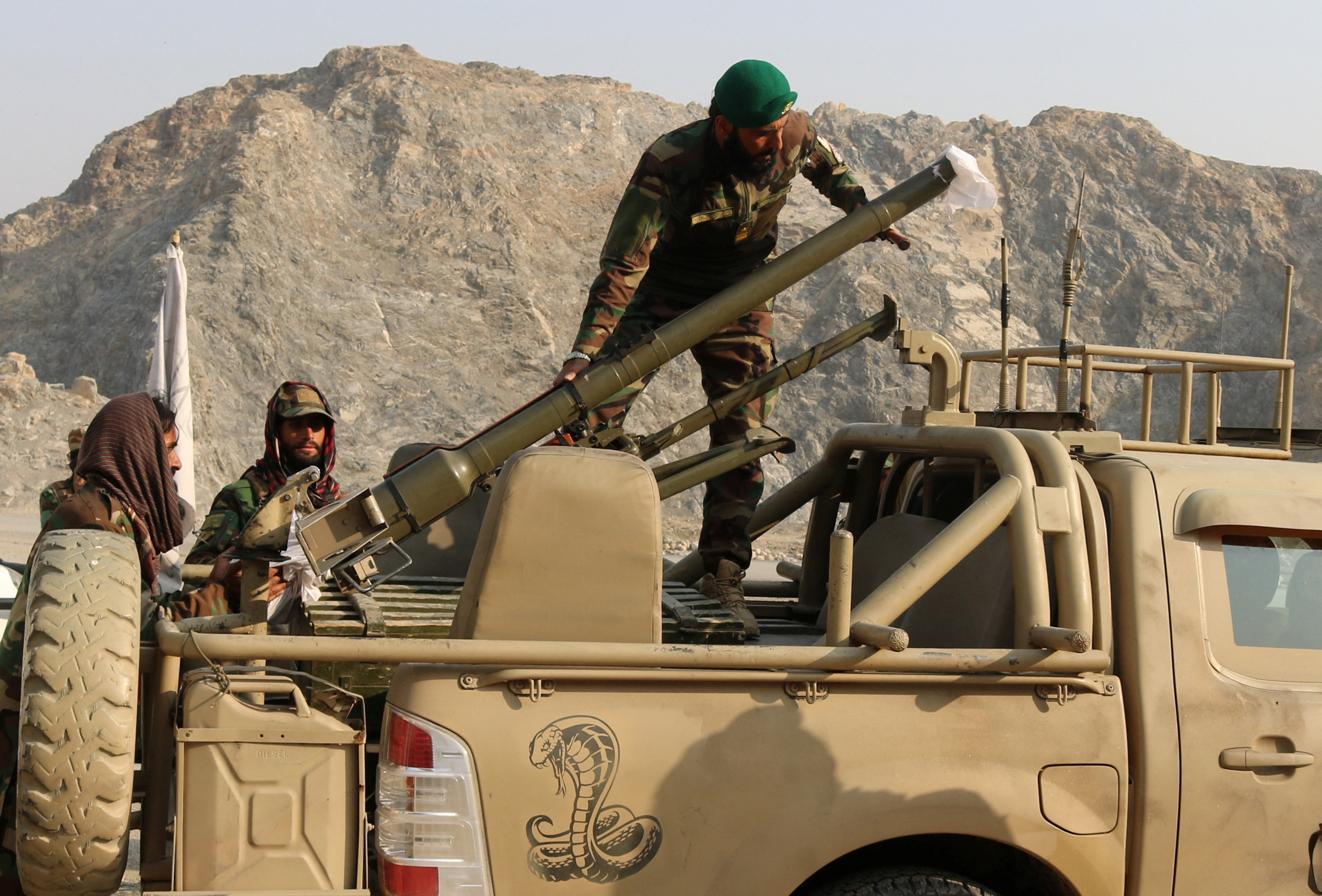 ¿Qué pasa entre Pakistán y Afganistán? Las claves de la 'guerra abierta ...