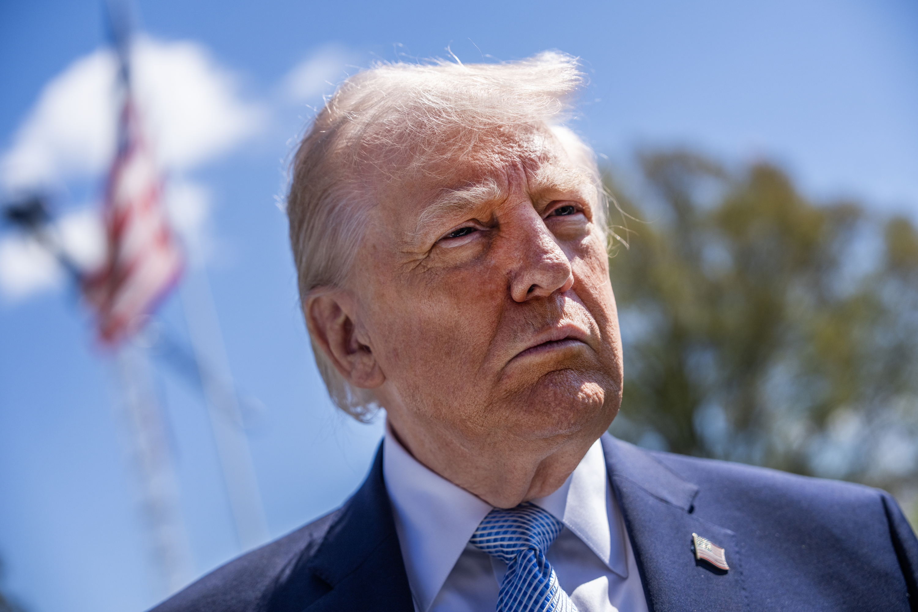 Donald Trump dice que 'da pena' ver a España y un uruguayo que lleva ...