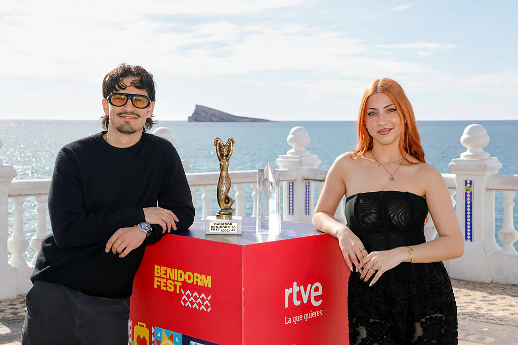Tony Grox y Lucycalys: 'No hay que ver el Benidorm Fest como una ...